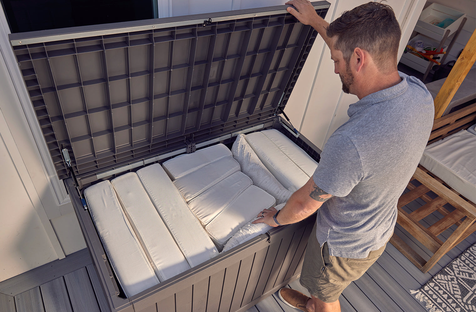 230 Gallon Waterproof Deck Box – East Oak