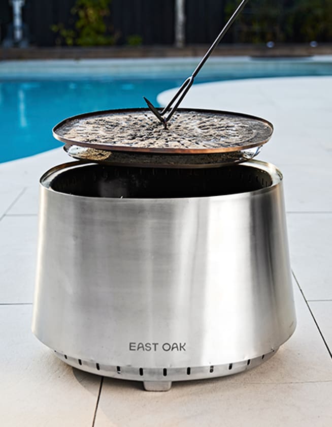 Camber 21-Inch Smokeless Fire Pit – East Oak